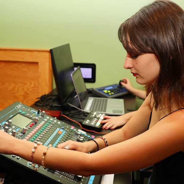 Kelly Center - Educational Programs and Opportunities